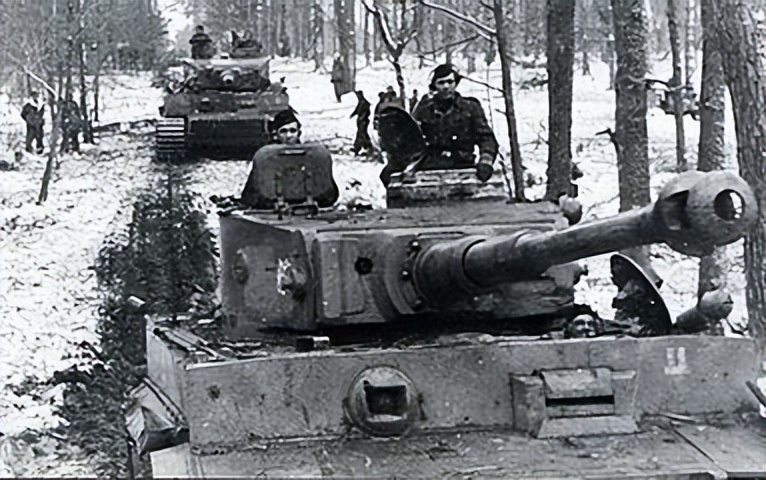 During World War II, the additional defense of German tanks to attack ...