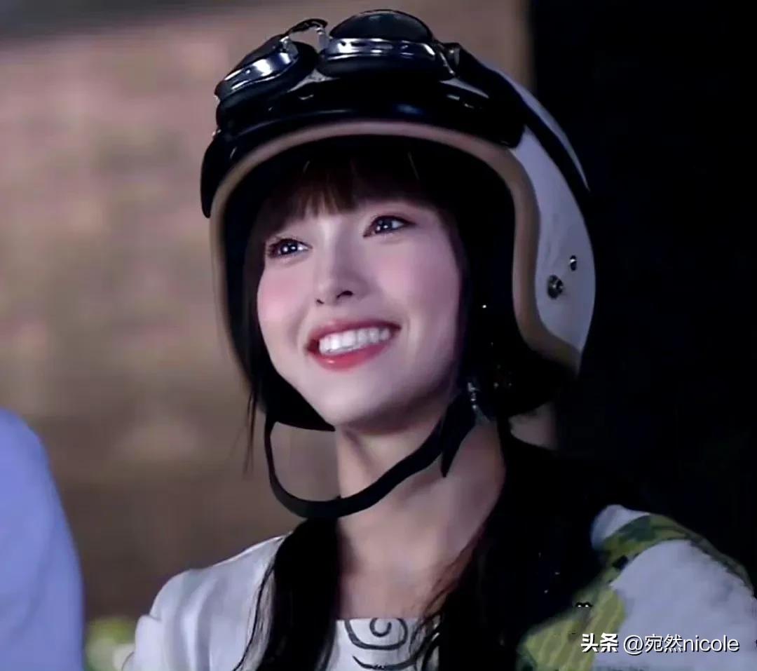 Tang Yan's sweetness is really deep in her bones, no wonder she is ...