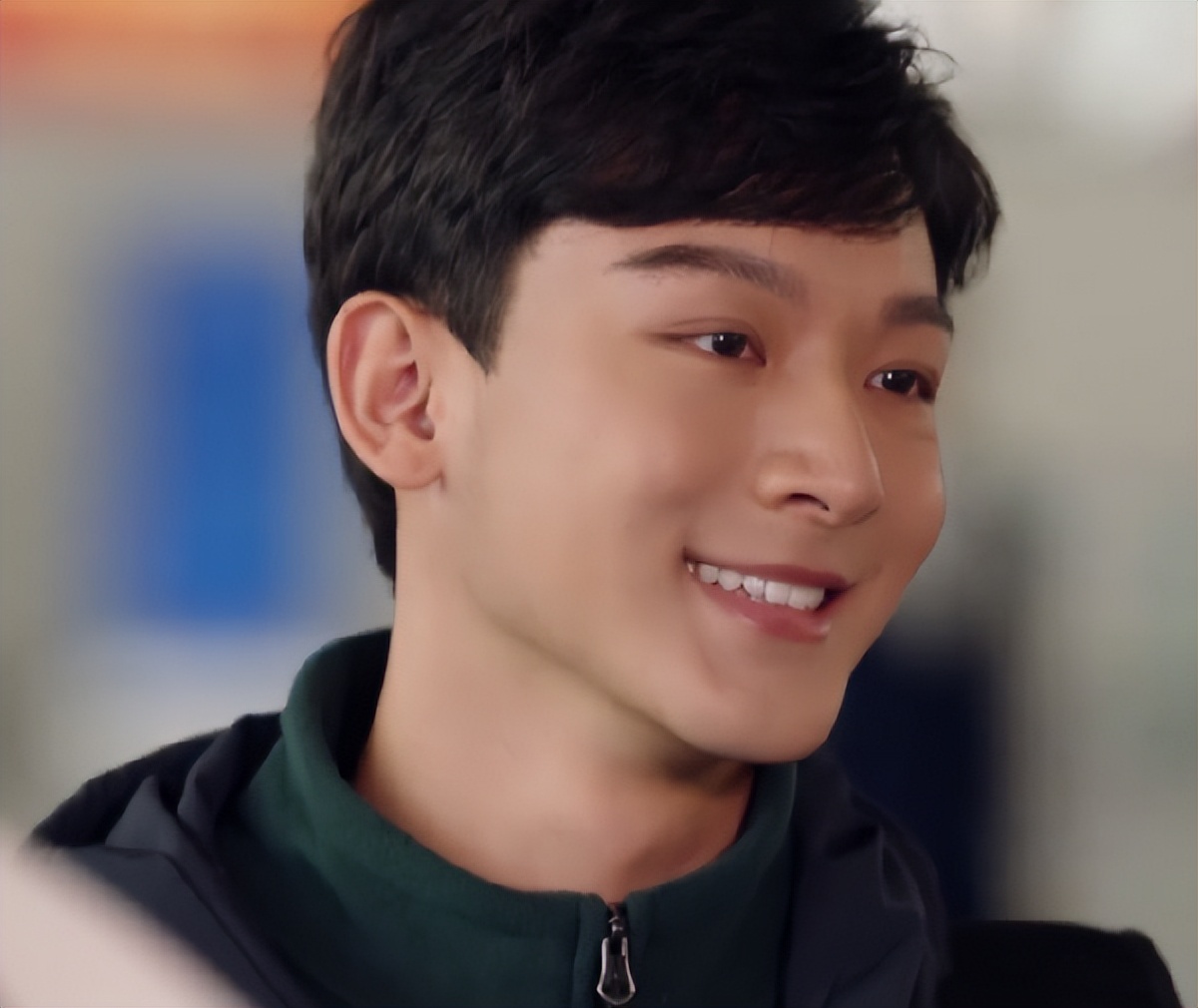 Remember Liu Weixi in "Glory of Our Fathers". Although she is only 11 ...