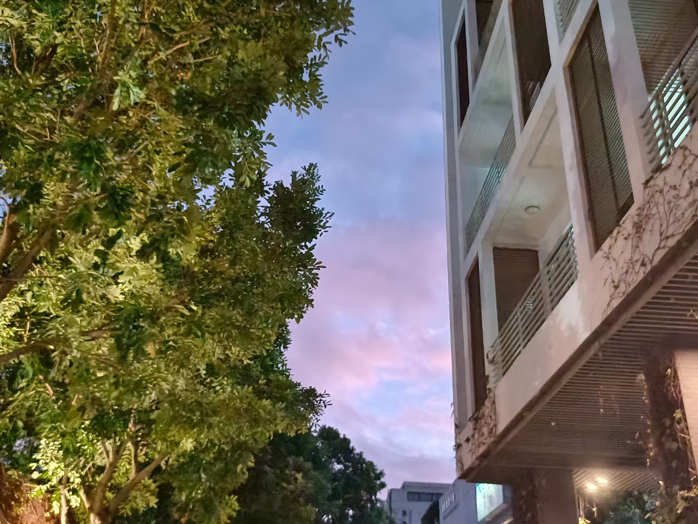 About some random sky that I like - iNEWS