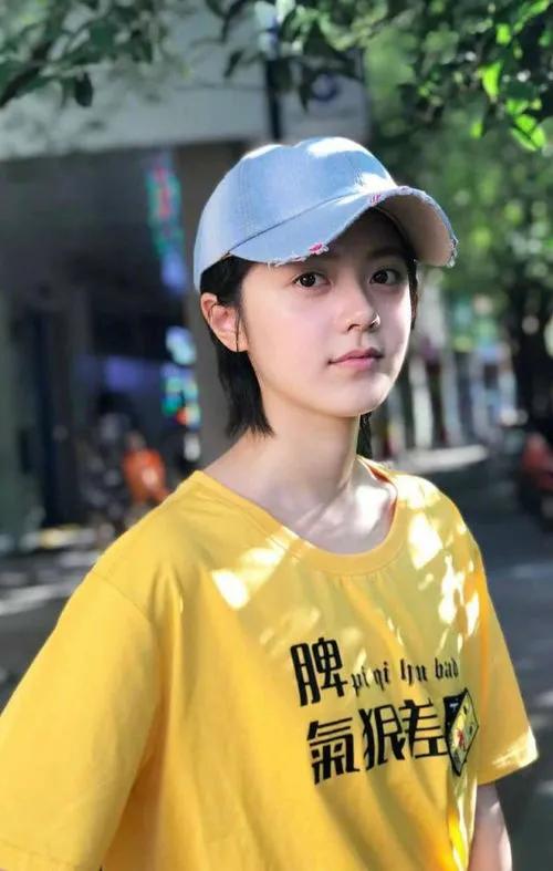 Zhao Jinmai's latest wallpaper, pure and lovely, makes people ...