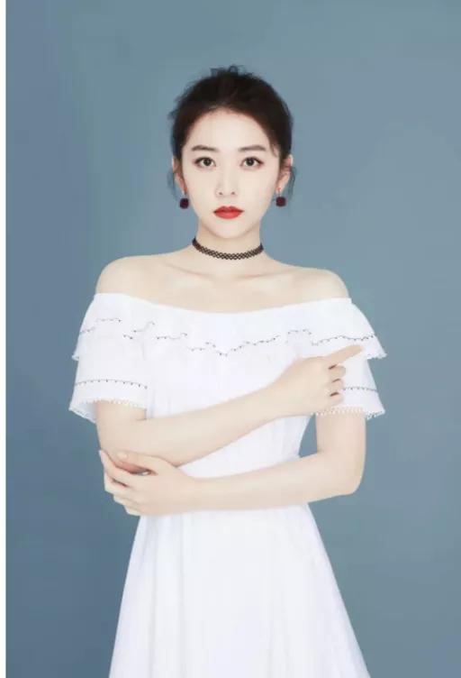 Share pictures—beautiful beauty Chen Haolan - iNEWS