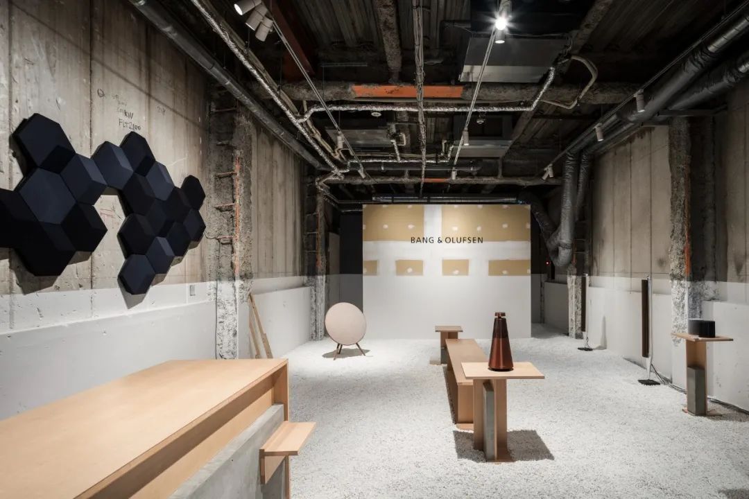 Yusuke Seki / Emotions that Construct Space - iNEWS