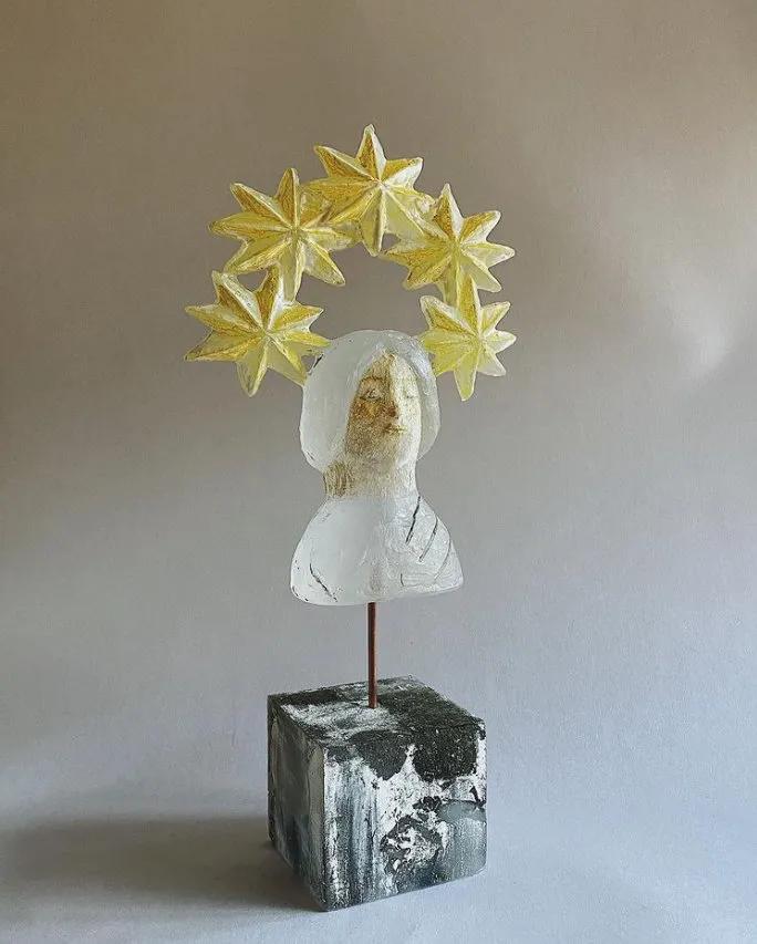 Appreciation of the fairy tale works of glass artist tomoe adachi ...