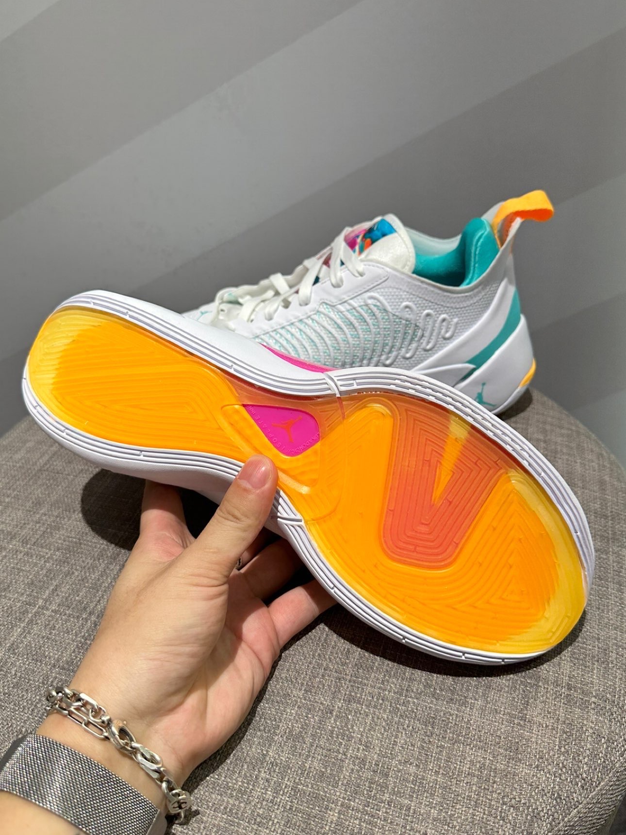 Jordan Luka 1st generation actual basketball shoes are plain but full ...