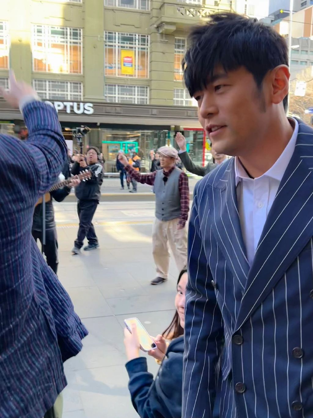 Jay Chou recorded a new variety show on the street, he was complained ...