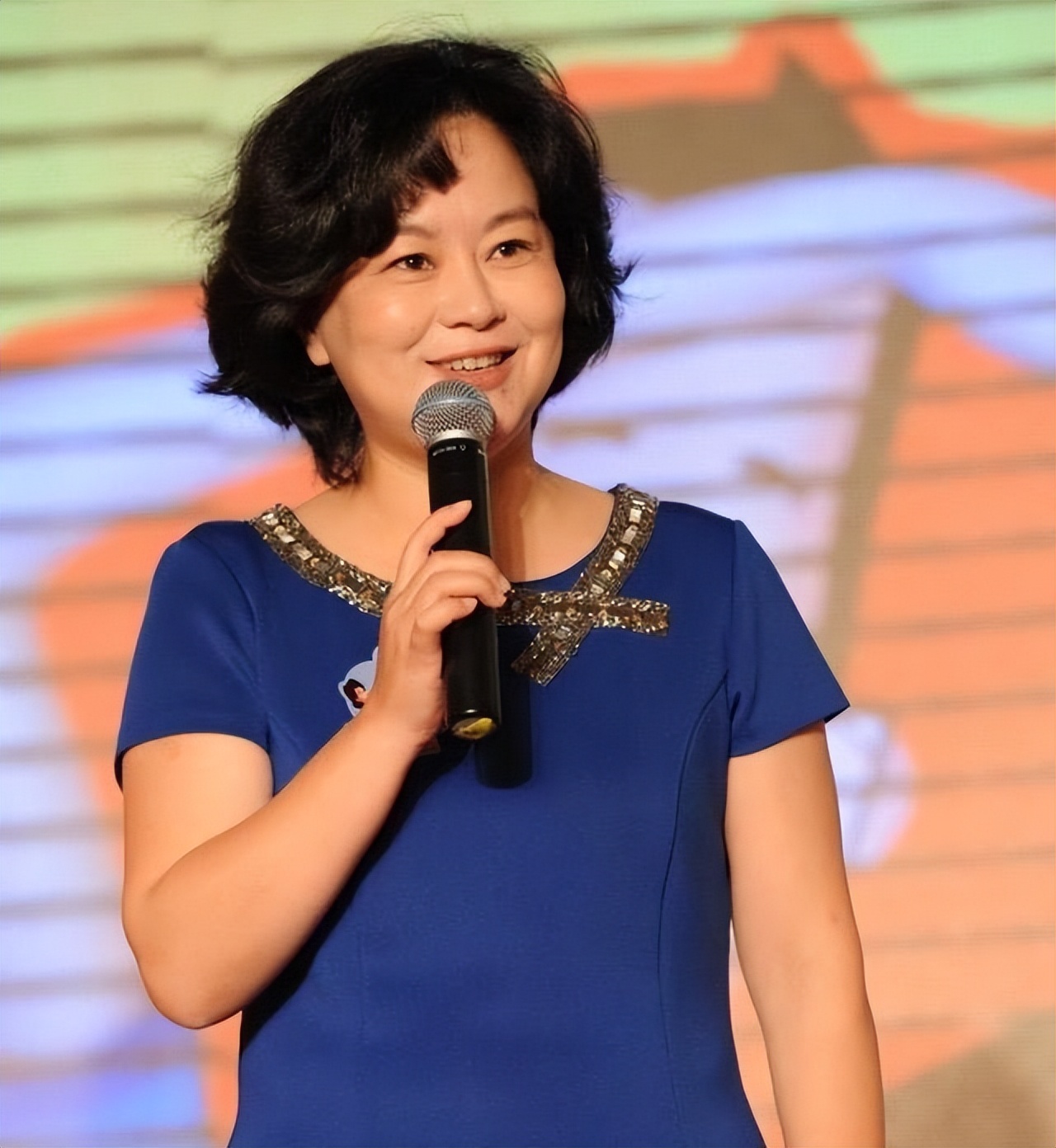 6 Actresses: The graceful beauty of natural aging, the dazzling beauty ...