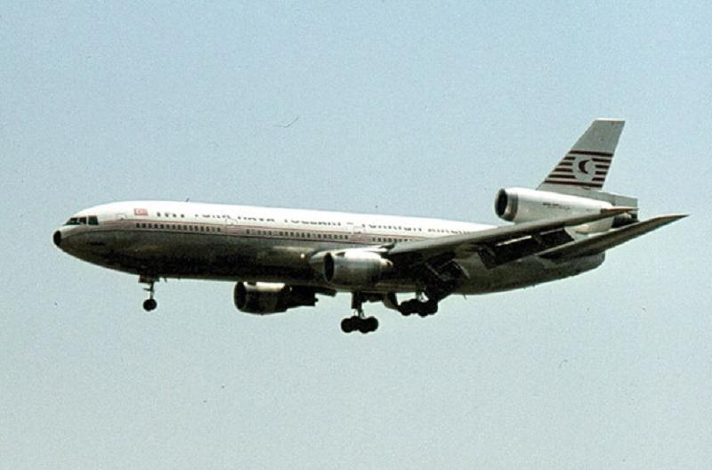1955 ghost flight disappears, 61 passengers return unharmed 35 years ...