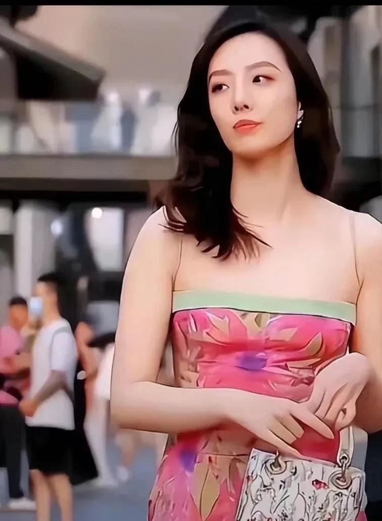 Dong Sijin became Hu Jiyong's daughter again? Mrs. Hu did not want to wade into the muddy water ...