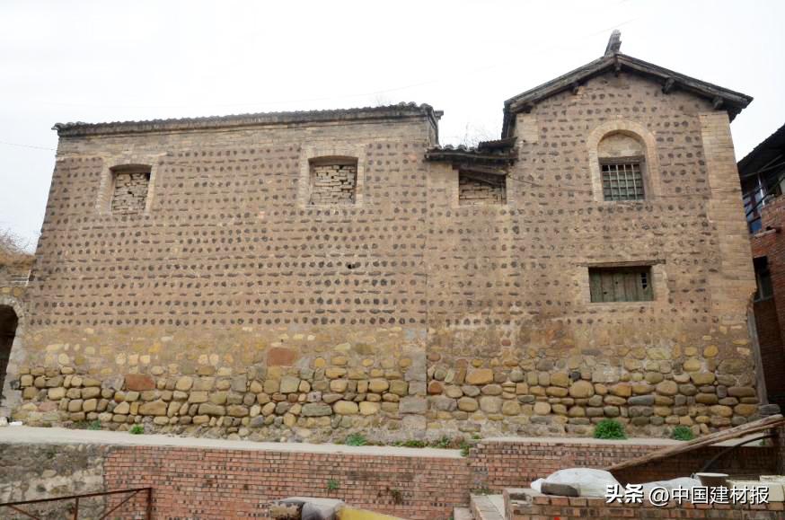 Crucible City Wall: Rural Solid Waste Utilization - iNEWS