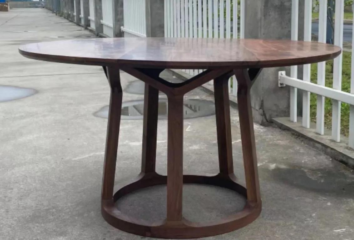 1.4 meters large round table, with good meaning and comfortable use - iNEWS