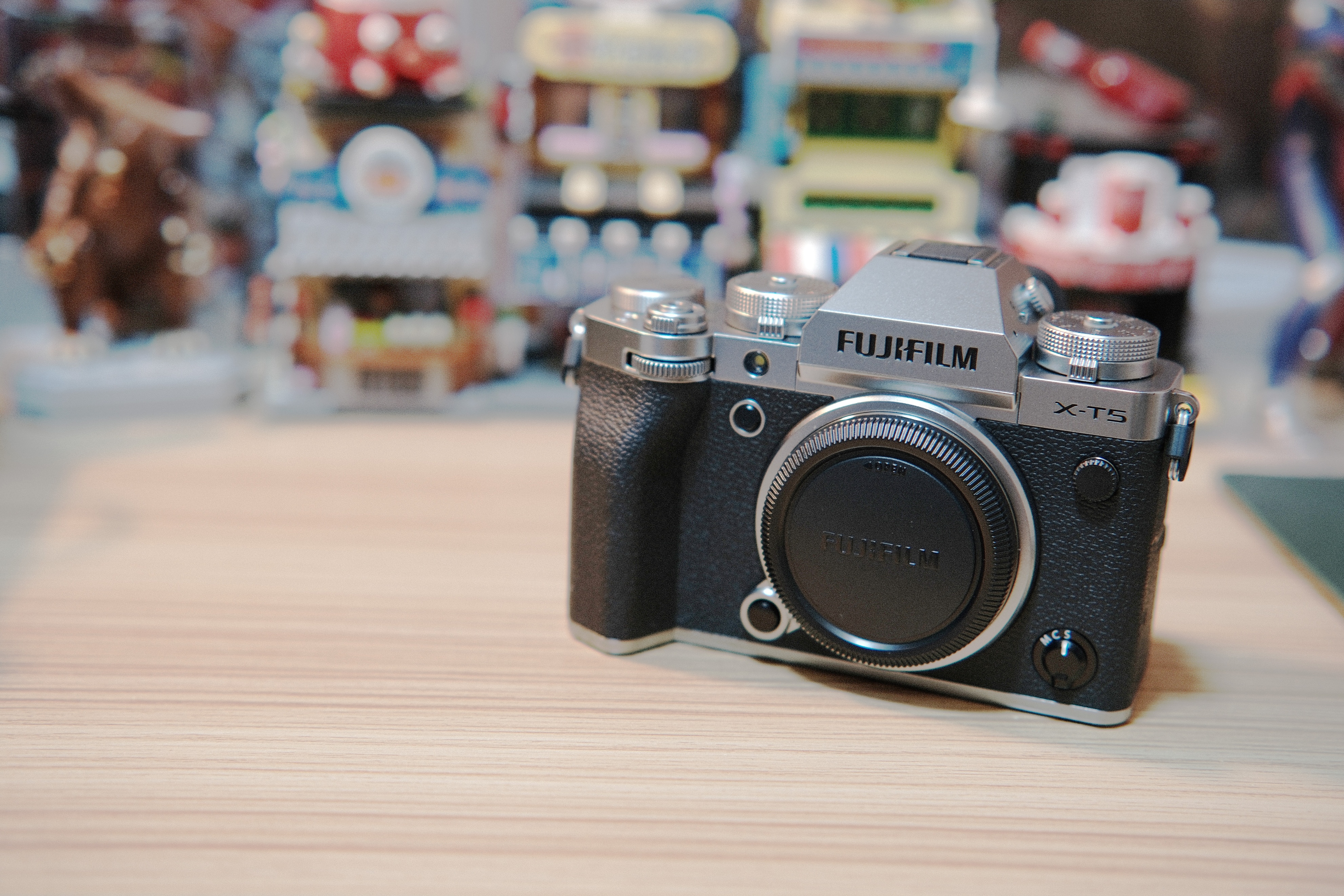 This year's most anticipated Fuji camera, Fuji XT5 first unboxing ...