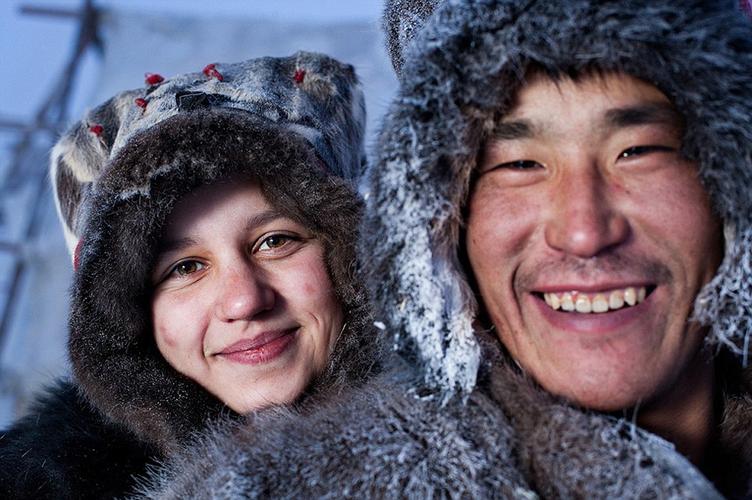 The Eskimo tradition of "polyandry" and "receiving guests with wives ...