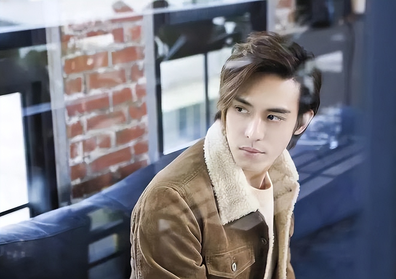 "Underworld Crown Prince" Chen Chuhe, once again walks the rivers and ...