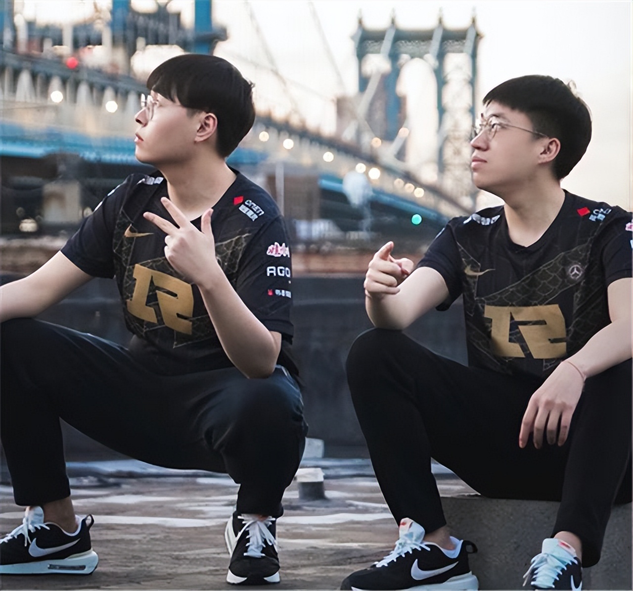 Calling Dafei online and praising Li brother offline, the up master ...