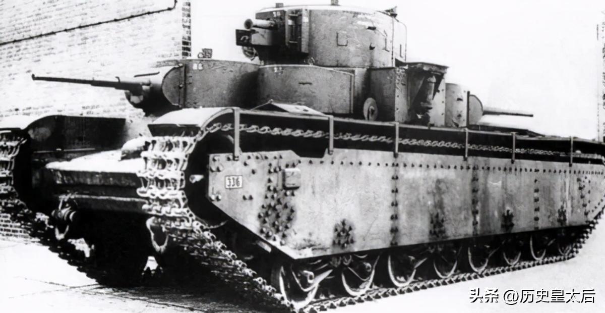 The Soviet Union's well-designed multi-turret waste, the T-35 multi ...