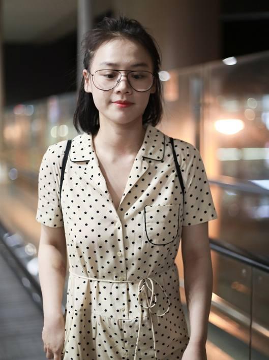 For women with broad shoulders and thick back + short neck, dress and ...