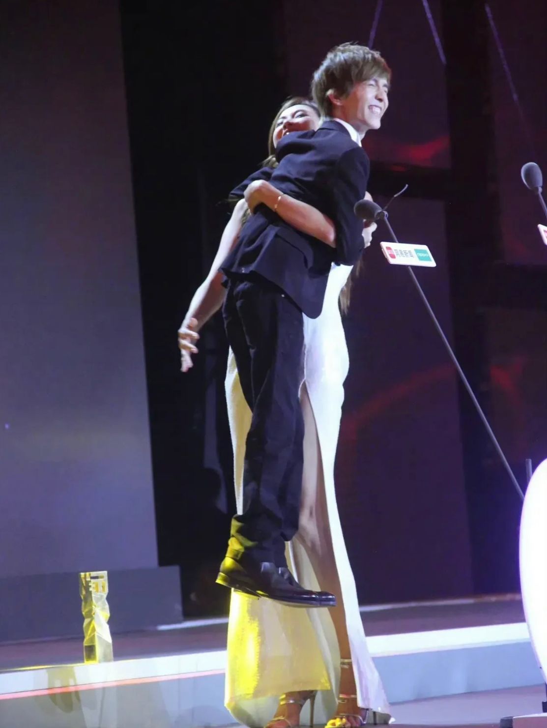 Guo Jingming's frame with Lin Chiling was too embarrassing, he was ...