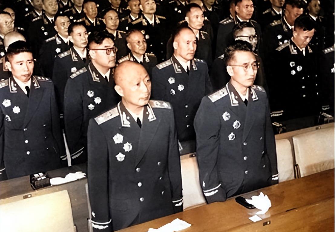 The mystery of the 1955 awards: The commander of the 13th Army was ...