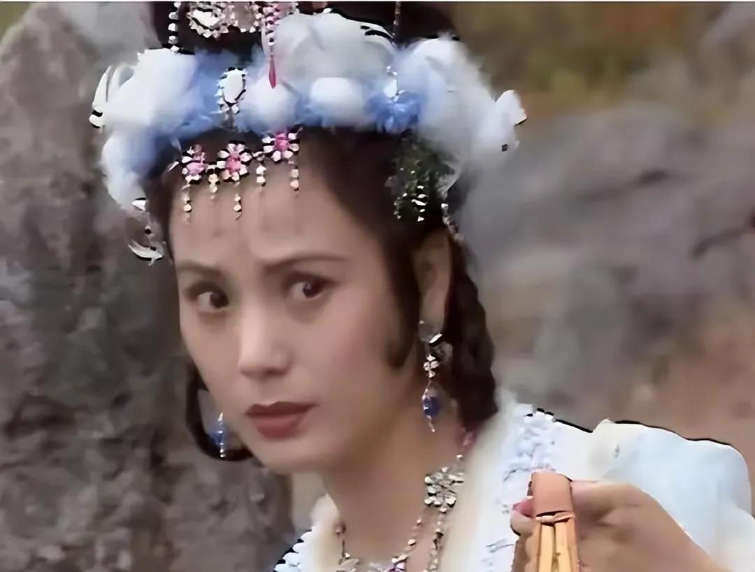 The Bull Demon King is attracted by the jade-faced fox. Among the ten ...