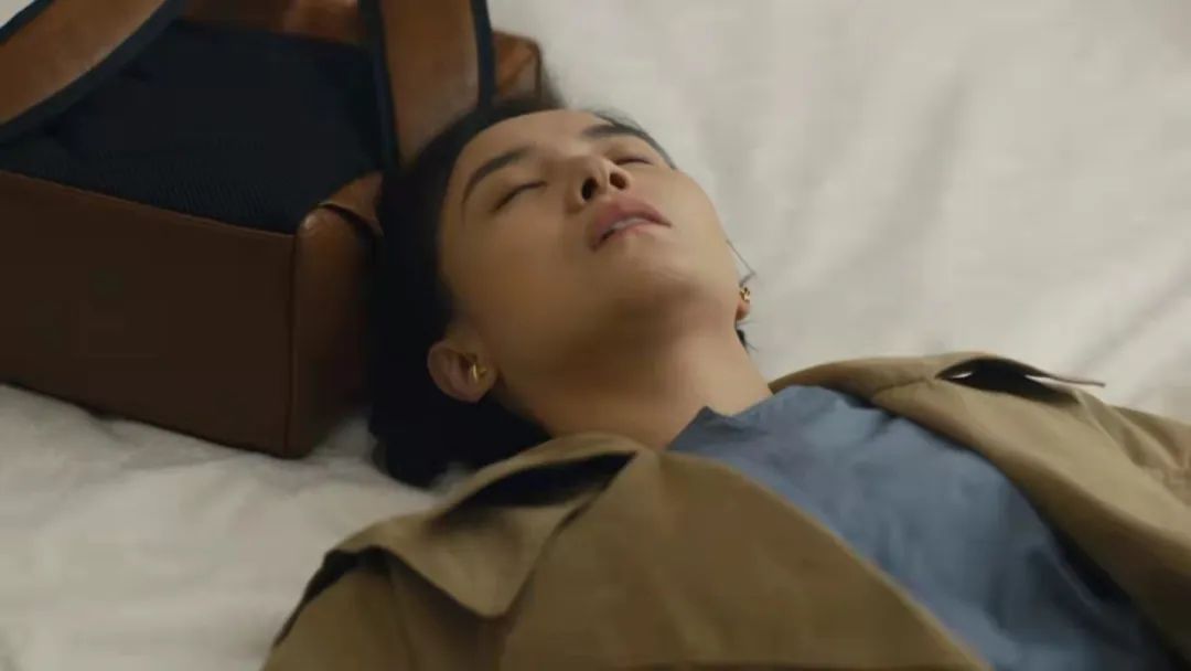 "The World": Zhou Rong is so annoying, what does Cai Xiaoguang like about her? - iNEWS