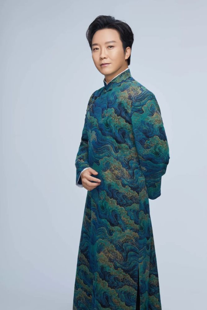 44-year-old Li Yugang burst into tears at the wedding!Singing sad love ...