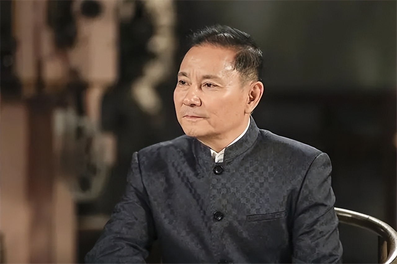 Playing Deng Xiaoping's most like Lu Qi, Zhuo Lin shed tears when she saw it, but it was her ...