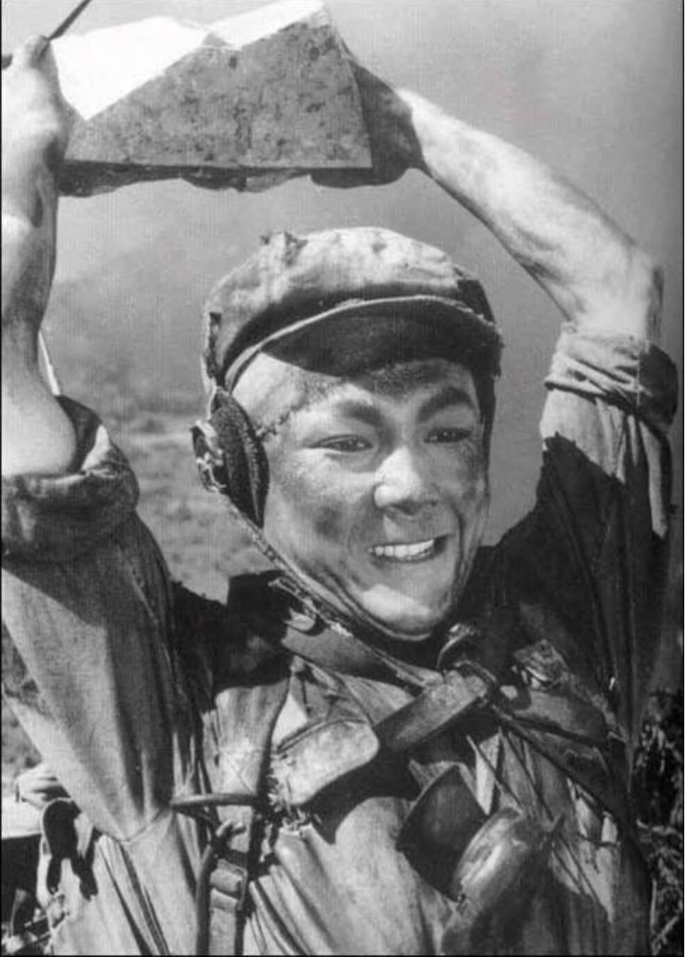 Remember Wang Cheng from "Heroes and Children"?In his later years, he ...