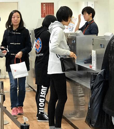 Yuan Quan appeared in public online, with a beautiful face, sharp mouth ...