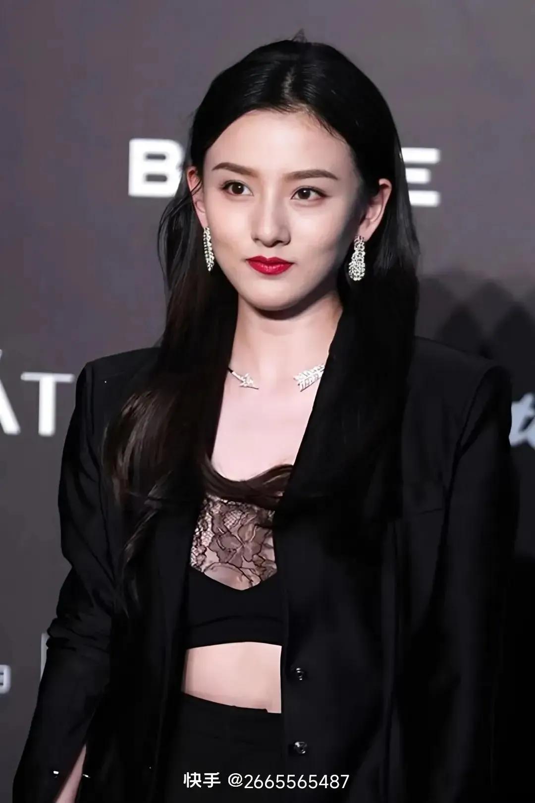Cheng Xiao, Wu Xuanyi, Guan Xiaotong, Li Yitong, Song Zuer are all ...