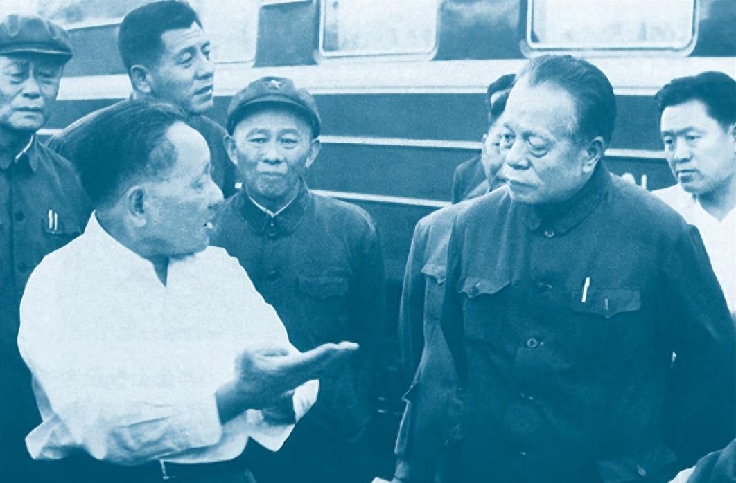 In 1979, Ren Zhongyi vindicated Zhang Zhixin. Hua Guofeng did not express his position. Ren told ...