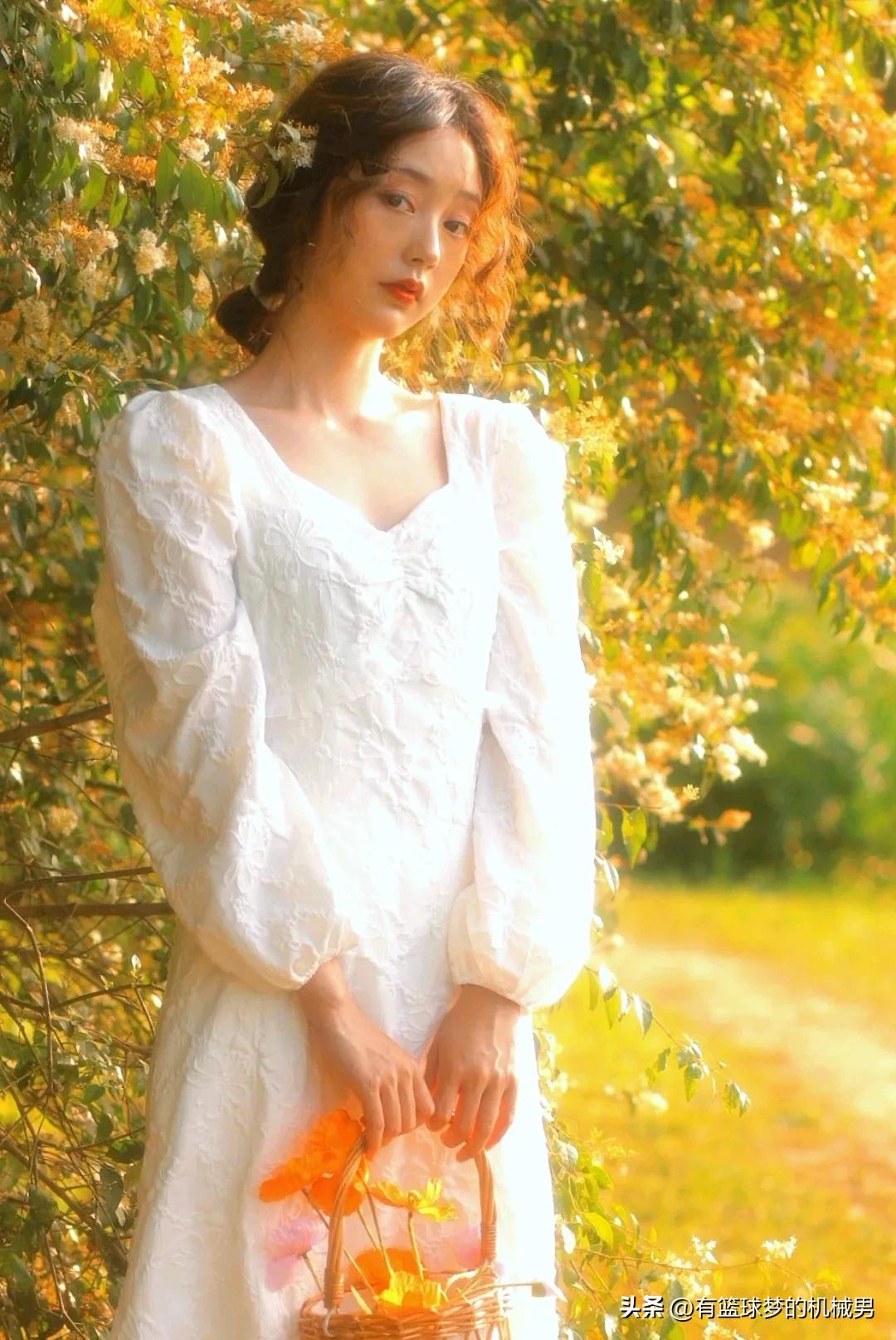 This kind of graceful style is very eye-catching, big eyes, touching ...