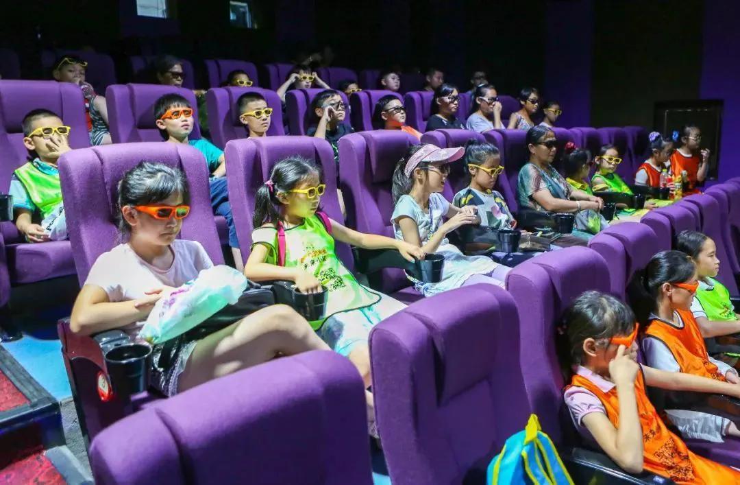 What are the benefits of watching movies? Why are we watching a movie ...