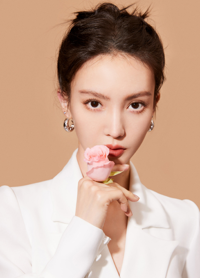 too skinny! Jin Chen's latest look is ridiculed for exposing all the ...