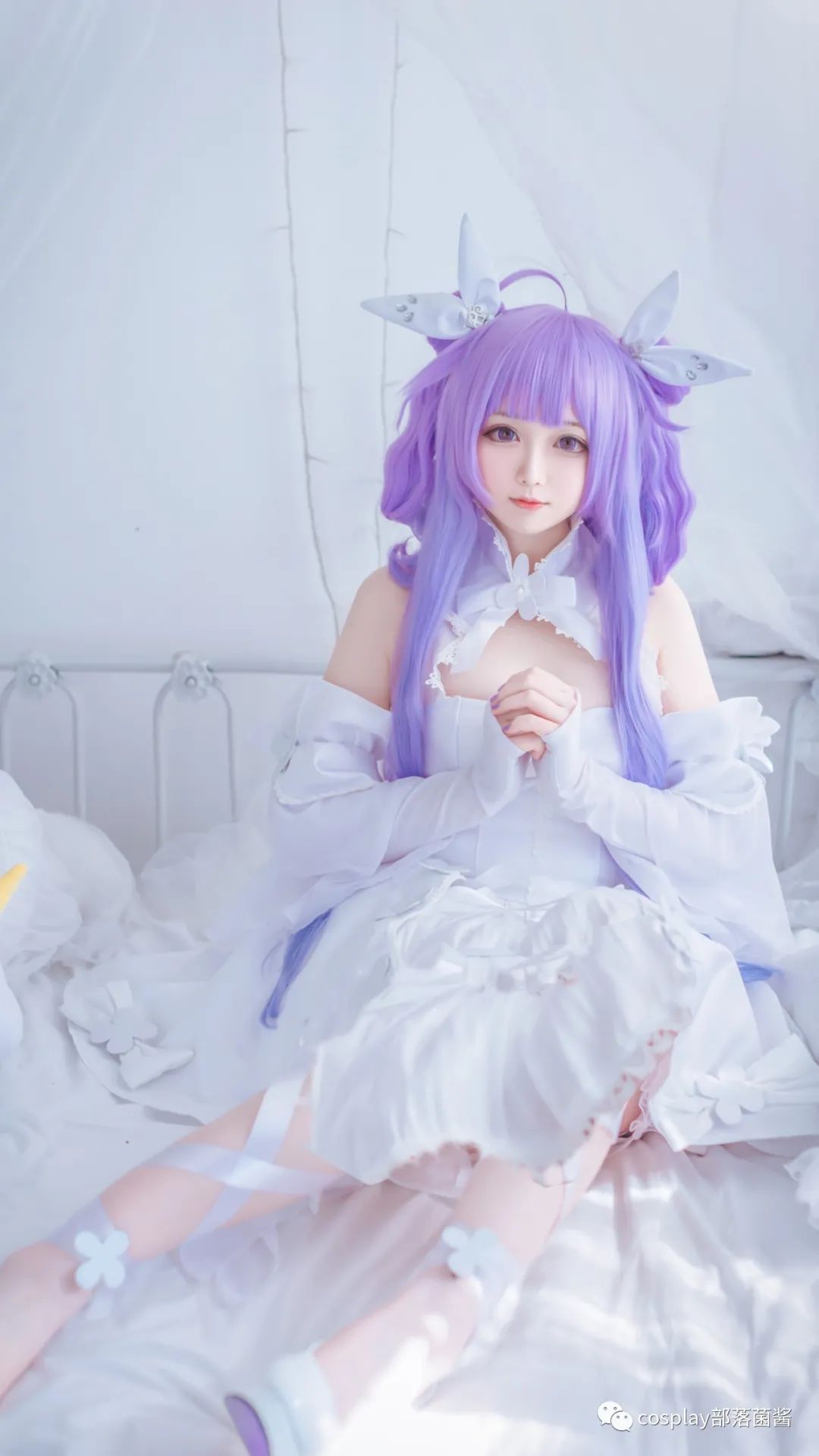 cos: Azur Lane is beautiful and pure unicorn cos feature film @Sayako - iNEWS