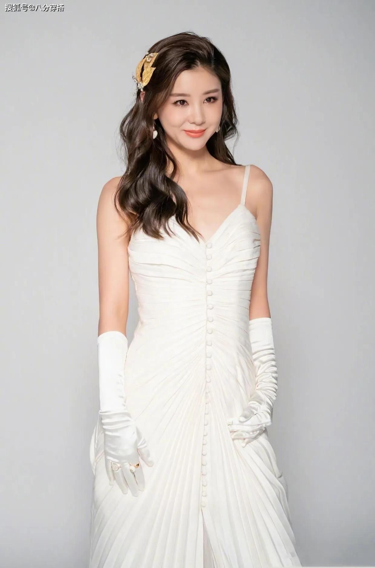 Li Xiaomeng, the more you look, the more beautiful - iNEWS