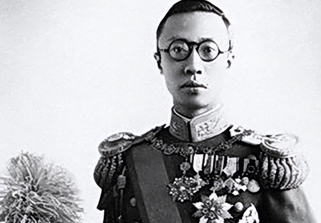 Why was Puyi, the last emperor of China, infertile? - iNEWS
