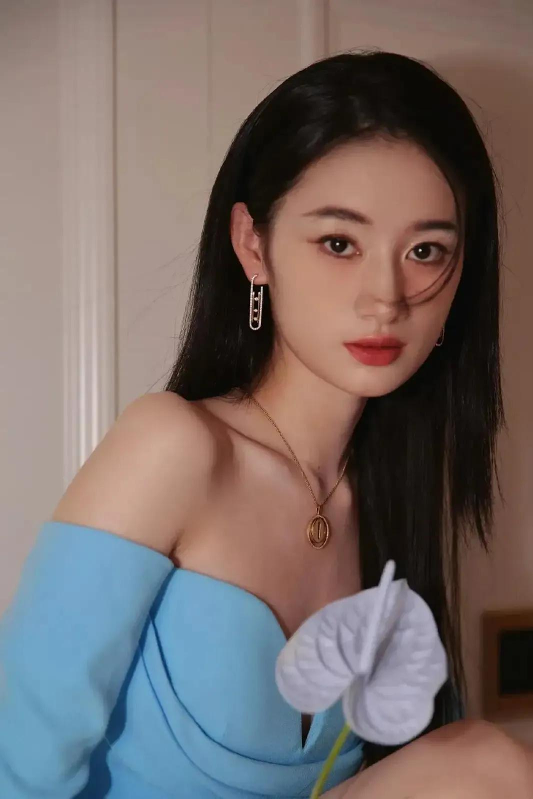 [Guo Xiaoting Wallpaper] Plant your own flowers, love your own universe ...