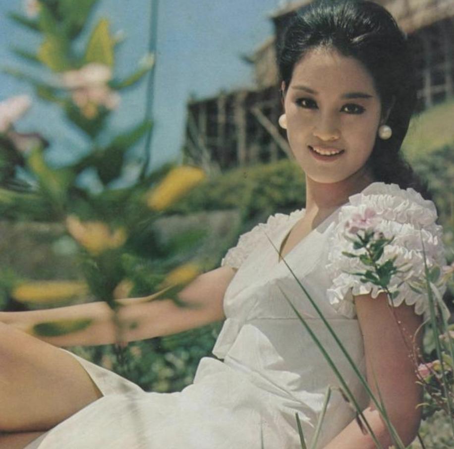 The Queen of Fengyue Films, He Lili, became famous and married into a ...