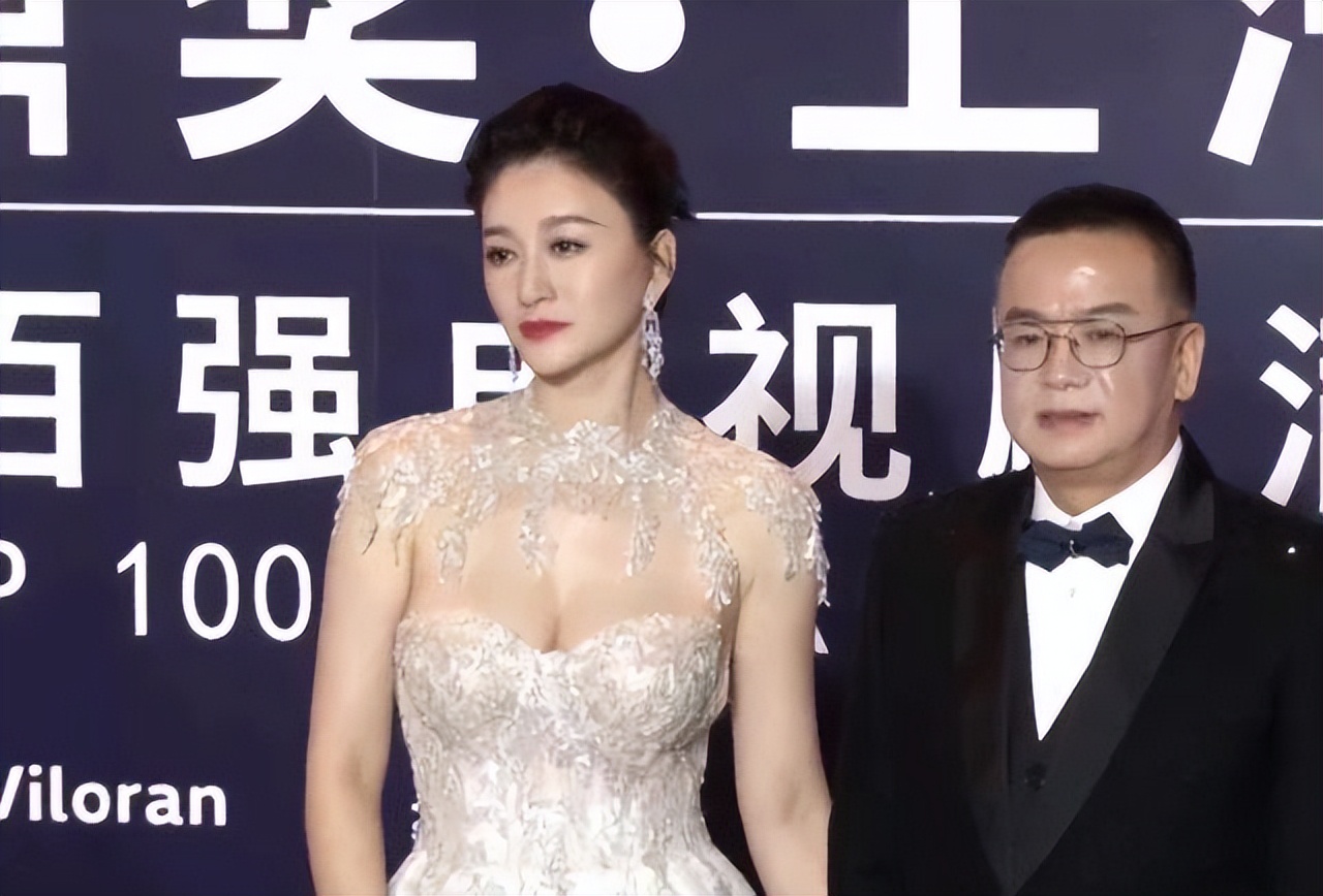 Li Xiaoran's chest, Xu Qing's buttocks, these round and jade-like actresses are so sexy, they ...