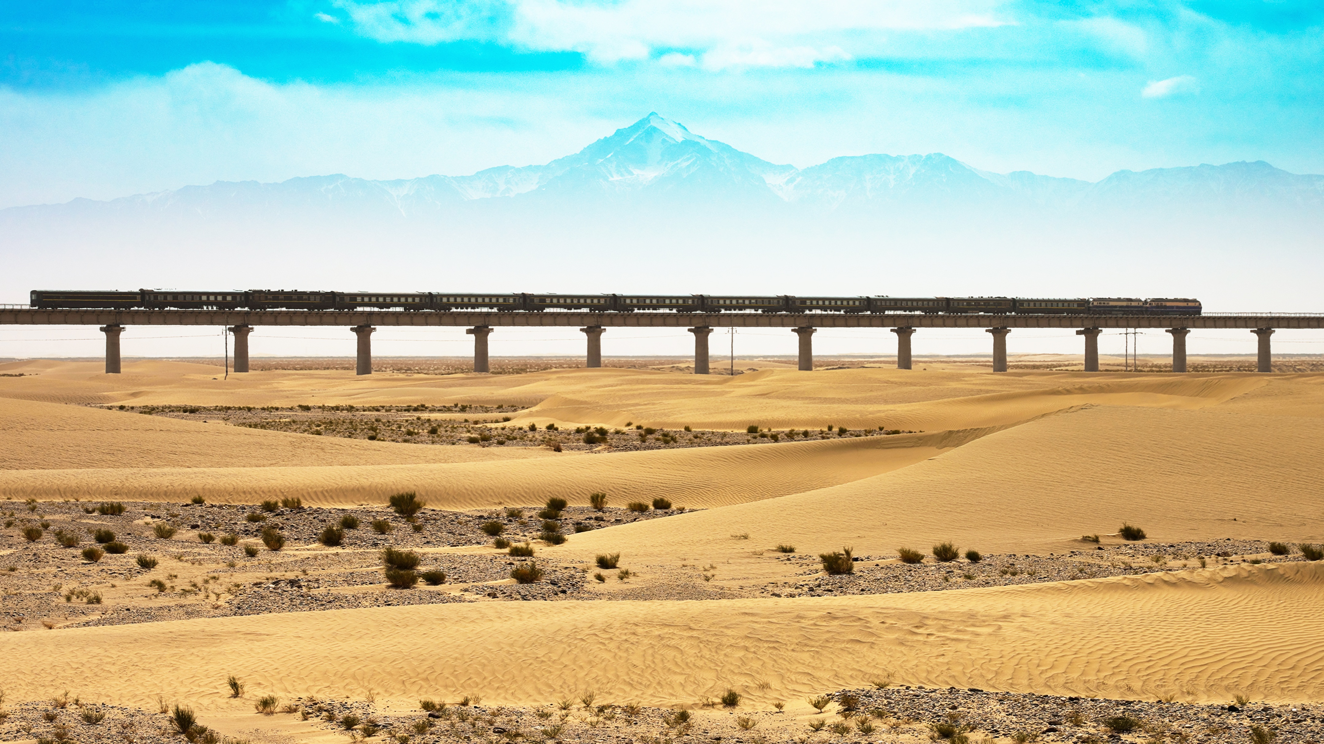 The railway line around the sand sea - iNEWS