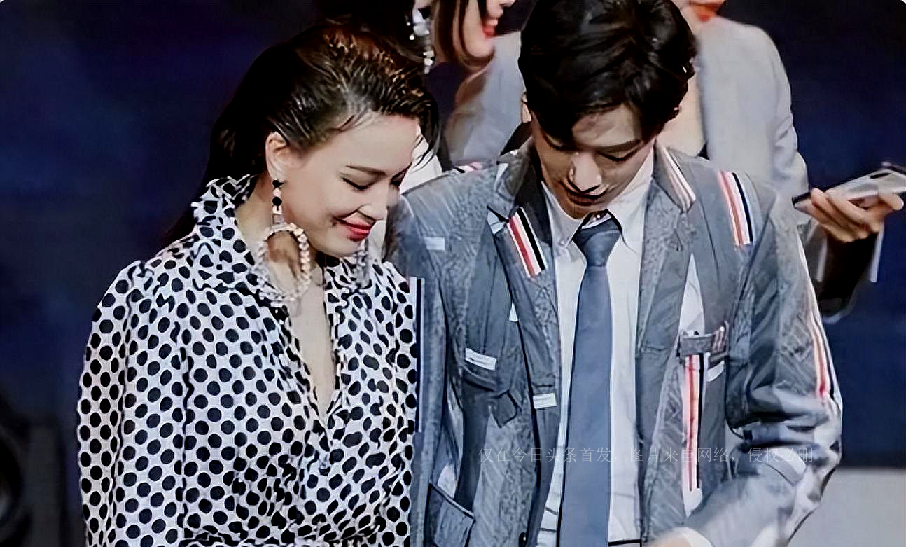Xiao Zhan and Shu Qi attended brand events together. They had a pleasant conversation and were ...