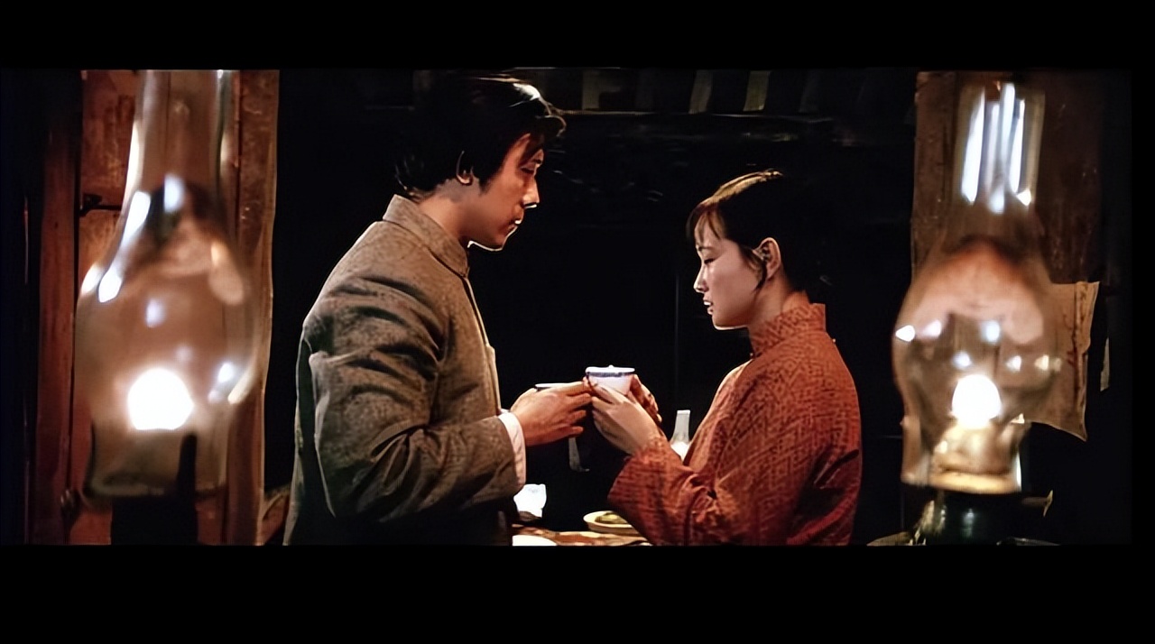 Furong Town sung by Xie Jin affectionately - iMedia