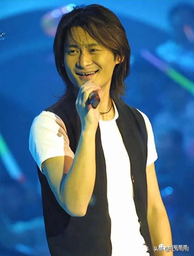 From a well-known singer to "Jiu Mengzi", 55-year-old Jing Gangshan has ...