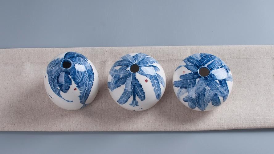 The Technique and Art of Underglaze Painted Porcelain - iNEWS