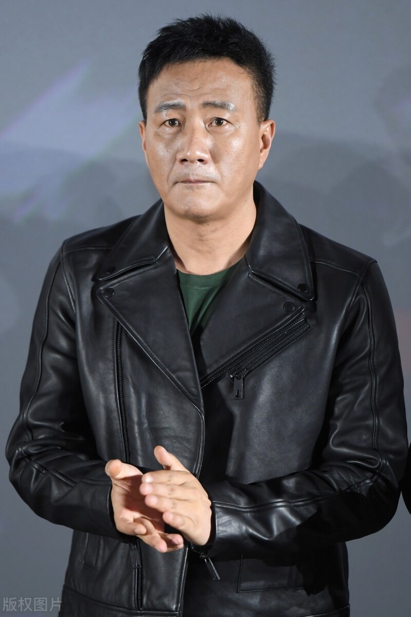 Hu Jun, the son is taller than the father! - iMedia