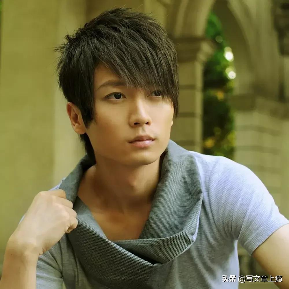 Internet singers come and go, revealing their hidden secrets to success ...