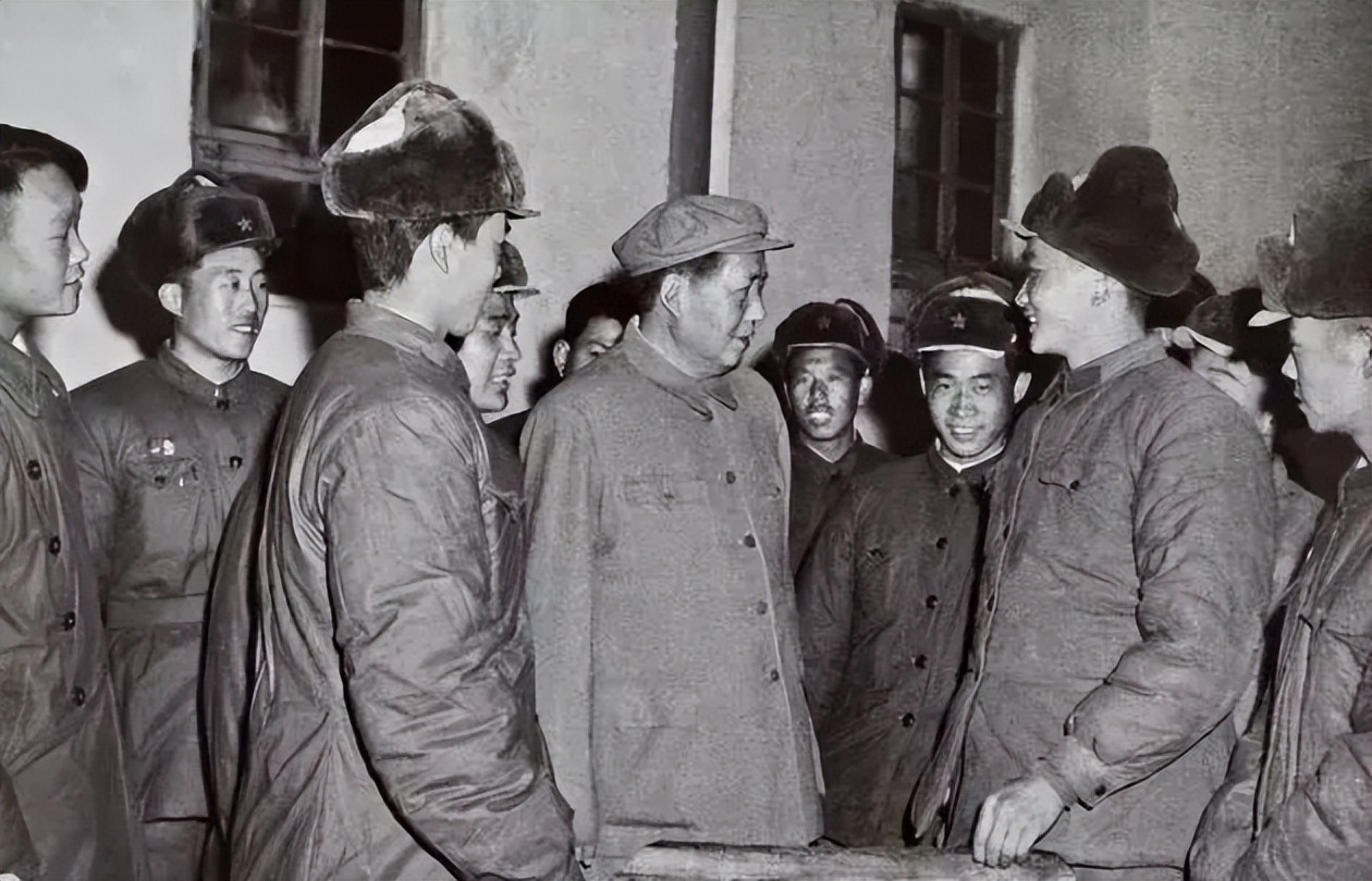 Chiang Kai-shek defeated ten powerful enemies, and he can be called a ...