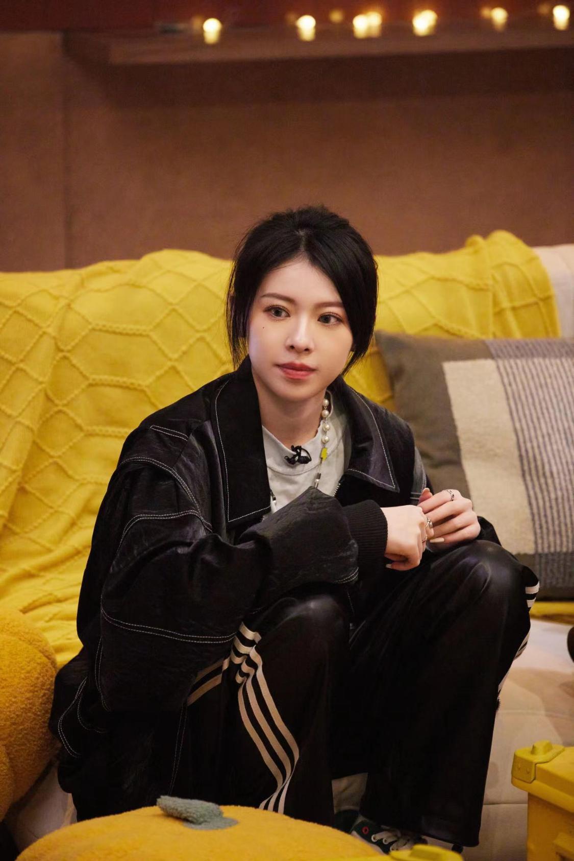 Liu Shui Ji Interview with Miao Sha: Taiwan Girl's Fantasy Drifting in ...