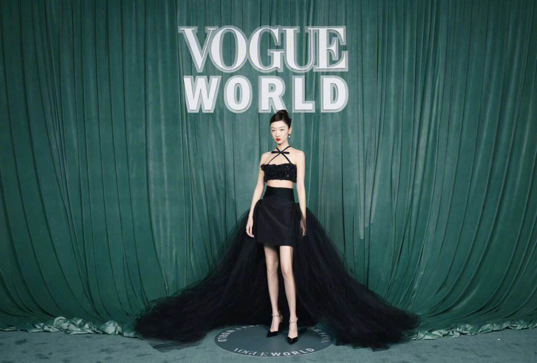 Zeng Zhiwei's sentence "I sneaked past her" revealed the explosive love ...